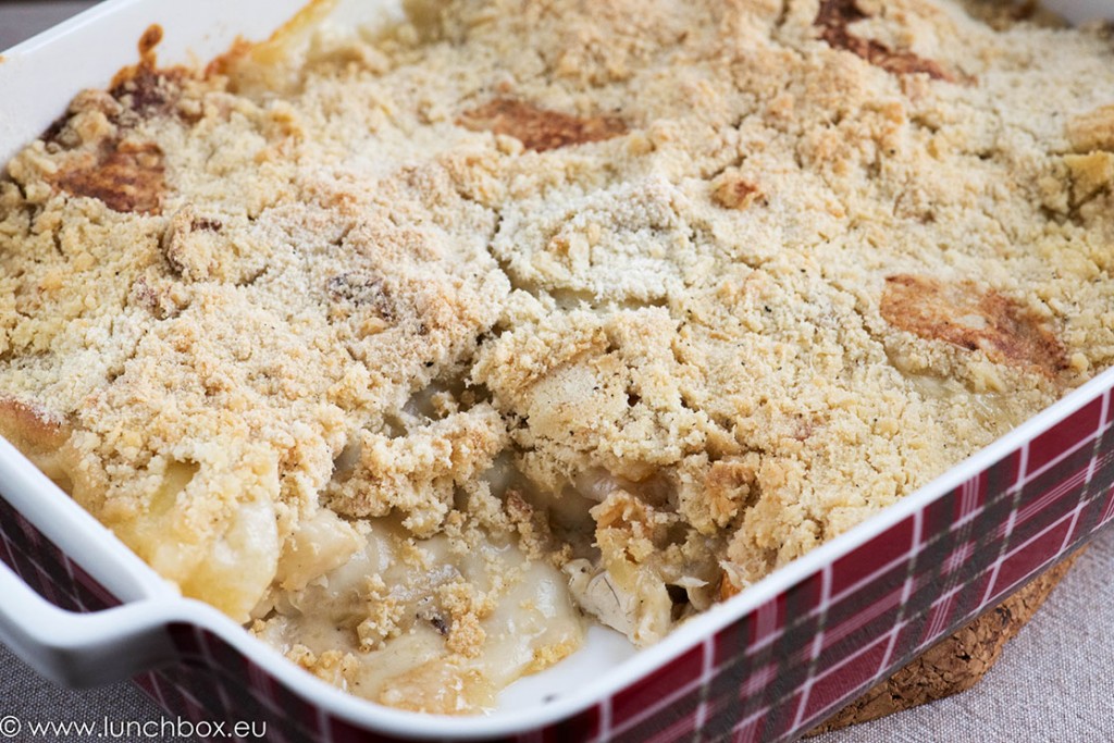 Fish crisp with crumble topping | Lunchbox