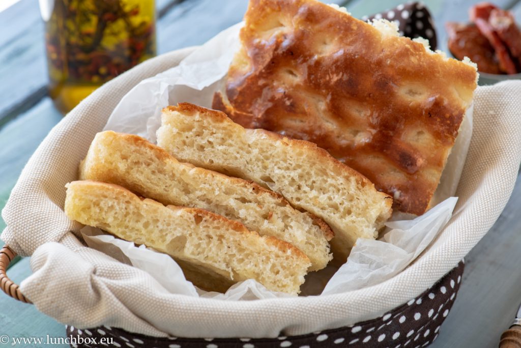 Classic Ligurian focaccia bread | Lunchbox