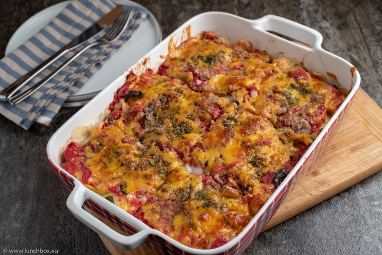 Greek Pastitsio With Arcobaleno Pasta | Lunchbox